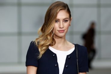 Dylan Penn Parents, Age, Height, Boyfriend, Movies - Chicksinfo.com